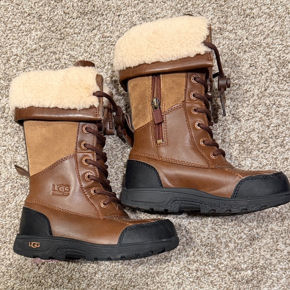 UGG | Shoes | Ugg Kids Butte Ii Worchester Boot Tan And Black Cozy ...